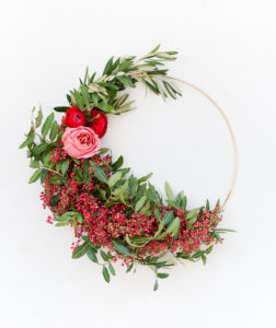 20 Gorgeous Modern Minimal Wreaths - McKenzie Sue Makes